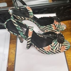 Lulu Guinness | Shoes | Lulu Guinness London Poppy Shoe | Poshmark